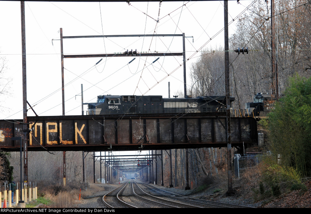 NS CW40-9 9605 third out on 24K